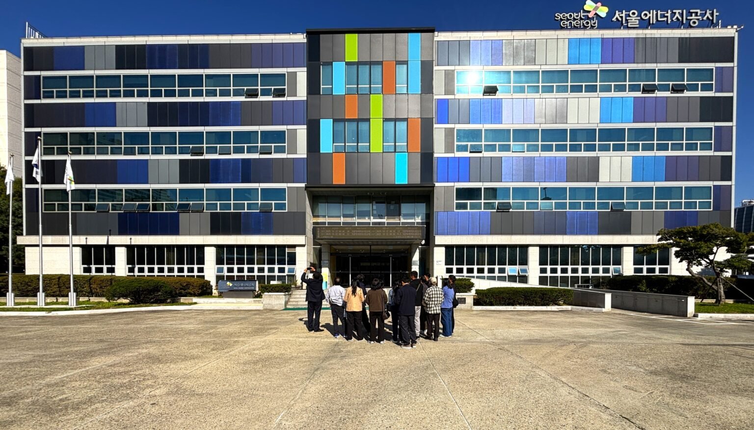BIPV: Where Architecture and Photovoltaics Converge - GSES India